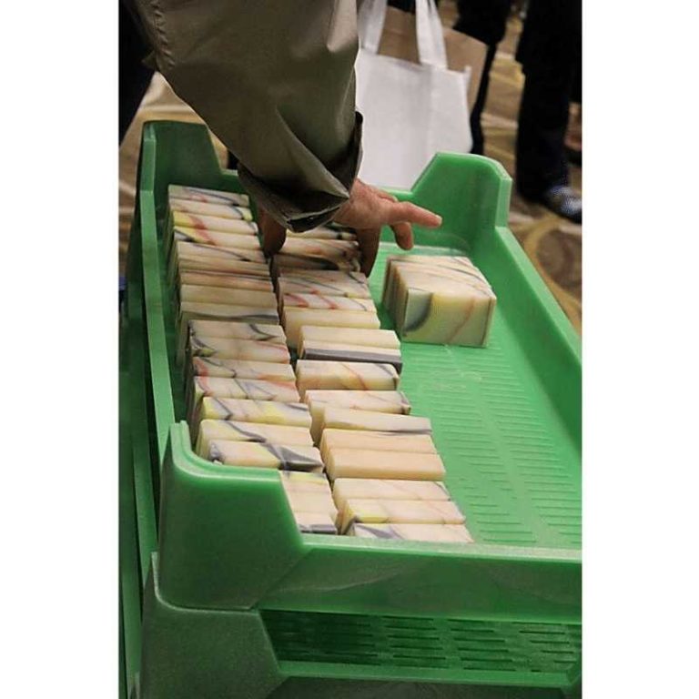 Vented Soap & Bath Bomb Drying Trays | SoapEquipment